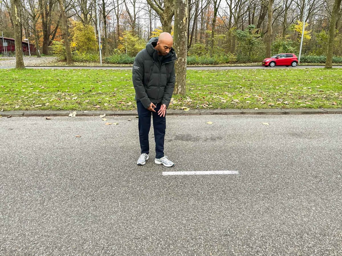 Strepen op de weg, welke zijn er en wat betekenen ze?